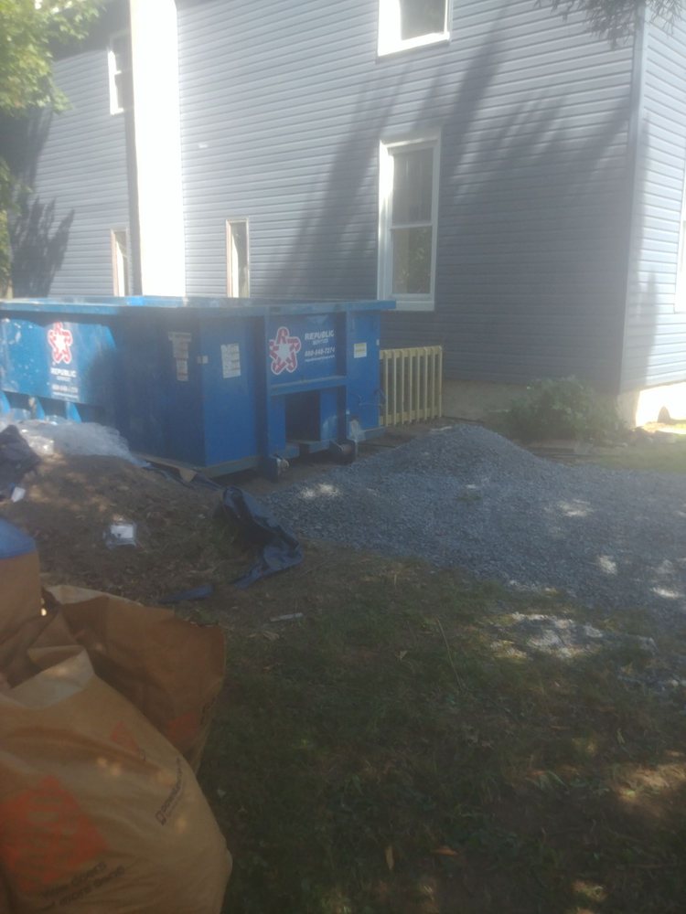 EAGLE DUMPSTER RENTAL - 29 Reviews - Dumpster Rental - 1735 Market St ...