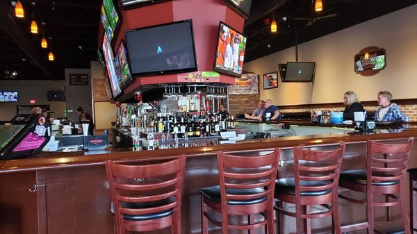 FRONT ROW BAR - EATERY - EVENTS - 26 Photos & 55 Reviews - 14903 ...