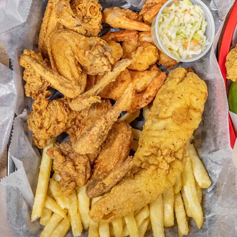 HOOK’S CATCH SEAFOOD & WINGS - COCONUT CREEK - Updated March 2025 - 95 ...