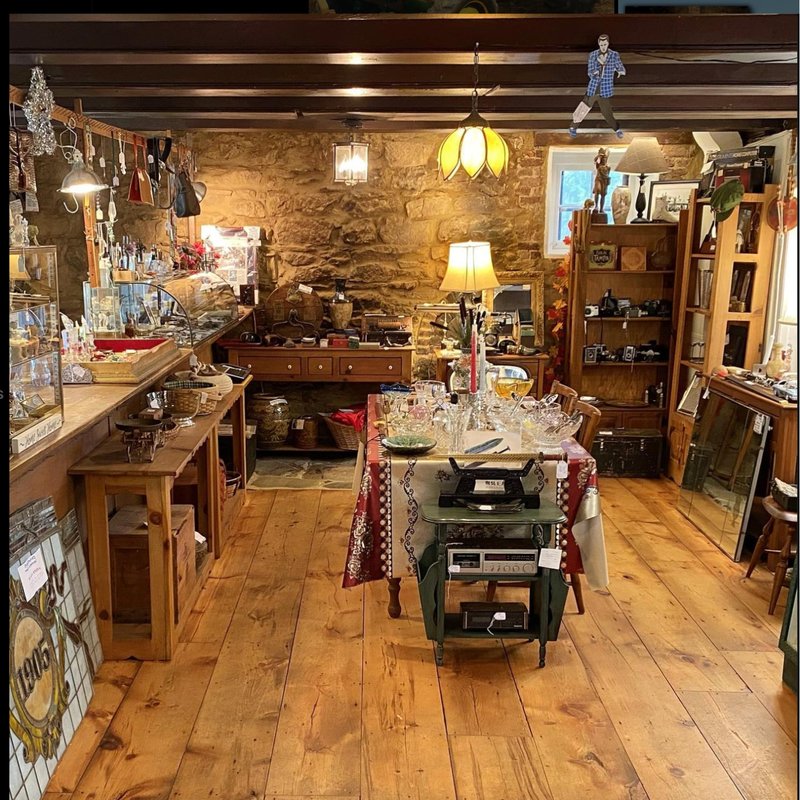 VINTAGE GOODS & ANTIQUES CONSIGNMENT SHOP - Updated December 2025 - 117 ...