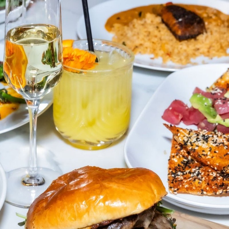 CAPS SUPPER CLUB & BAR - Updated September 2025 - 165 Photos & 121 ...