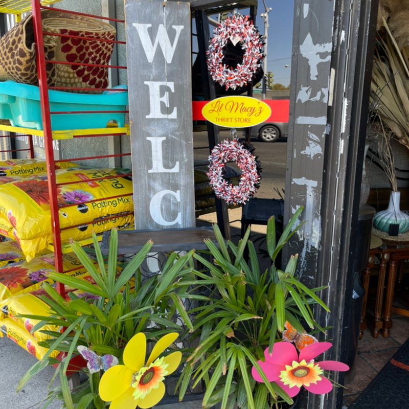 LIL MACY’Z - Updated March 2026 - 34 Photos - 2326 Del Paso Blvd ...