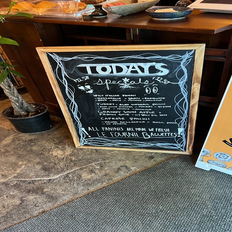 WET CLAY CAFE - 11 Photos - 1109 N 35th St, Seattle, Washington - Art ...