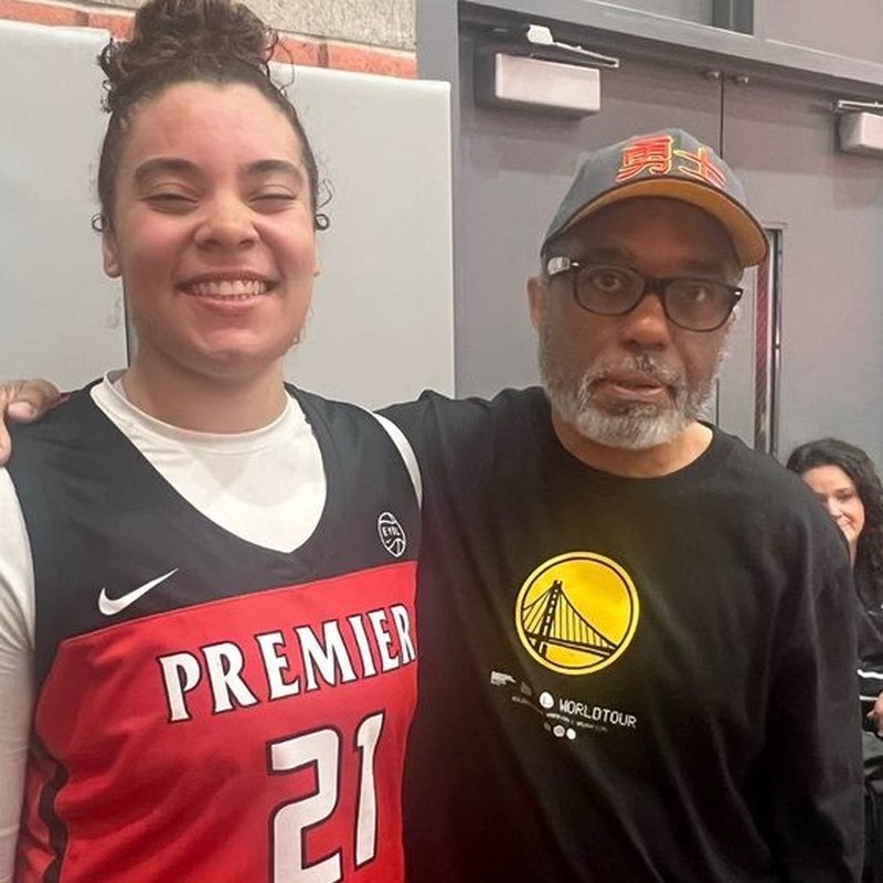 MARCUS BARBER, MD - 24 Photos - 12408 Hesperia Rd, Victorville ...