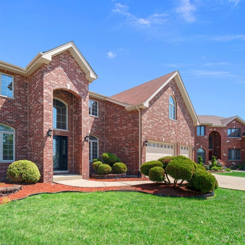 URBAN REI PROPERTY MANAGEMENT - Updated July 2025 - 216 Photos - 111 W ...