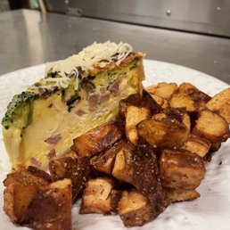 CENTER PERK - Updated June 2025 - 199 Photos & 195 Reviews - 639 Main ...