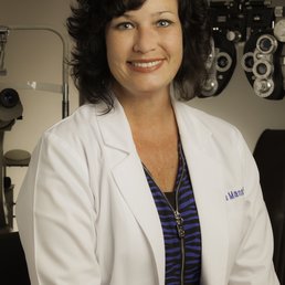 VISIONFIRST EYE CENTER - Updated July 2025 - 11 Photos - 300 1st St N ...