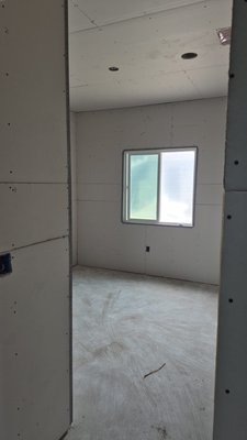 VAR CONSTRUCTION - Updated October 2025 - 40 Photos - 1026 E Mesa Dr ...