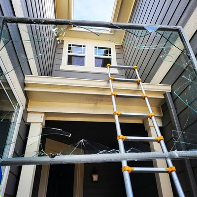 BLING BLING WINDOWS - Updated April 2025 - 31 Photos - 6612 Fig St ...