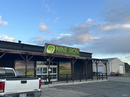 NINE IRON GOLF - Updated December 2025 - 15 Photos - 2920 River Rd ...