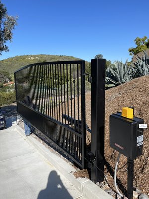 BEST GATES & FENCE - Updated January 2025 - 220 Photos & 24 Reviews ...