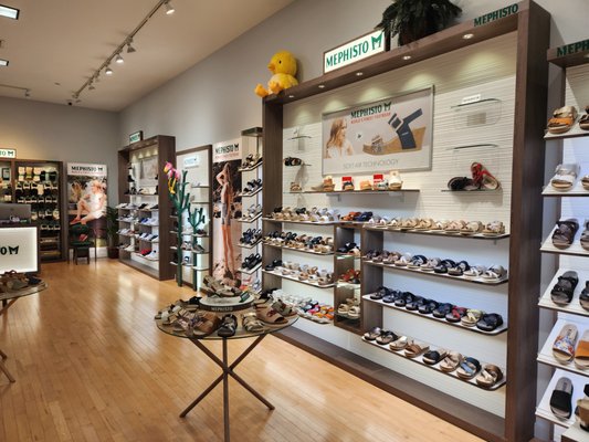 MEPHISTO - Updated October 2025 - 3101 PGA Blvd, Palm Beach Gardens ...