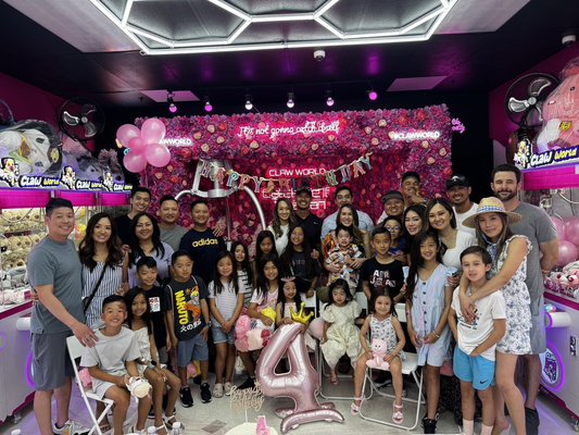 CLAW WORLD - Updated July 2024 - 244 Photos & 173 Reviews - 8665 W ...