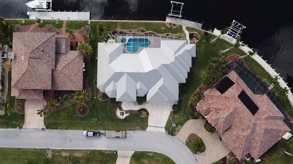 RESOLUTE ROOFING - Updated February 2025 - 123 Photos & 25 Reviews ...