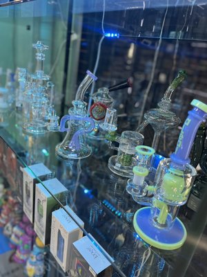 PUFFS SMOKE SHOP - Updated June 2024 - 11 Photos - 1730 W Bardin Rd ...