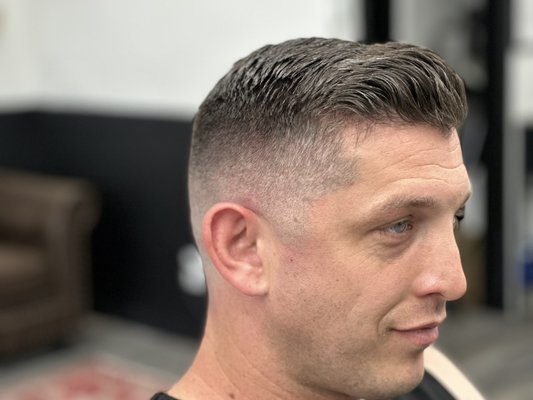 HAIRCUTS AND CHILL - Updated August 2025 - 10 Photos - 1515 East ...