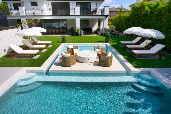 GRIZZLY OUTDOOR - Updated January 2026 - 858 Photos & 653 Reviews ...