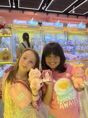 FLUFFY TOWN - Updated January 2026 - 361 Photos & 286 Reviews - 925 ...