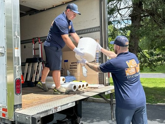 WHITE GLOVES MOVING - Updated December 2025 - 27 Photos - 10117 Bode St ...