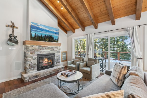 VACATION RENTAL ASSISTANCE - Updated December 2025 - 48 Photos - 10975 ...