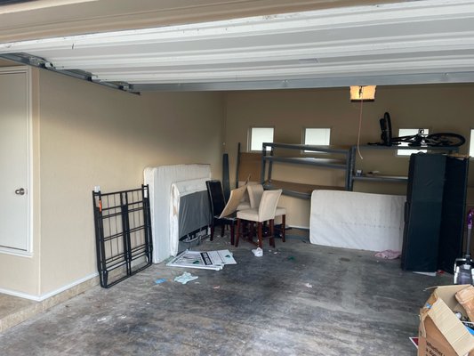 LOAD ‘N DUMP - Updated May 2025 - 40 Photos - 1944 Cool Breeze, New Braunfels, Texas - Junk ...