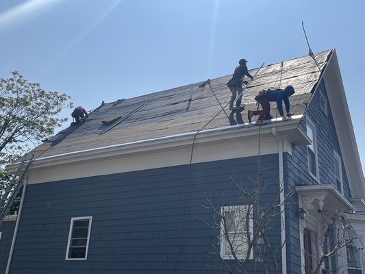 COMMONWEALTH ROOFING AND SIDING - Updated December 2025 - 125 Photos - Andover, Massachusetts ...