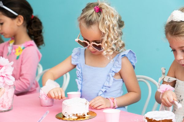 STATE OF KID - Updated January 2026 - 12 Photos - 5822 Sunset Dr, South ...