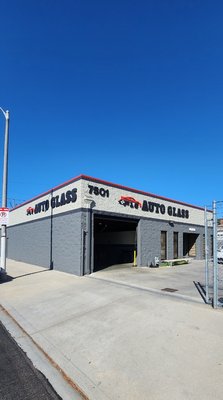 P & G AUTO GLASS - Updated October 2025 - 179 Photos & 125 Reviews ...